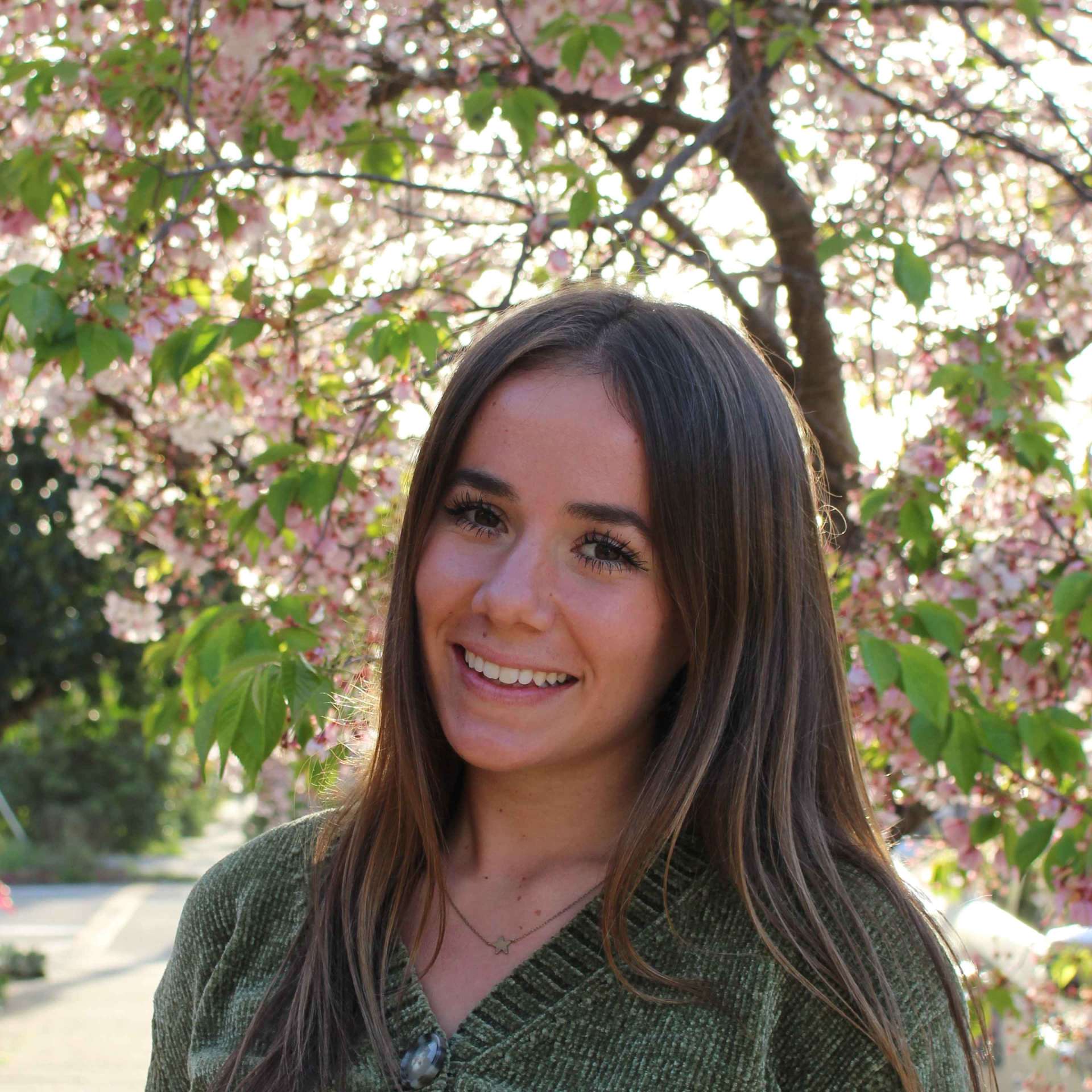 Sophie teaching Online Interactive Classes For Kids On Allschool