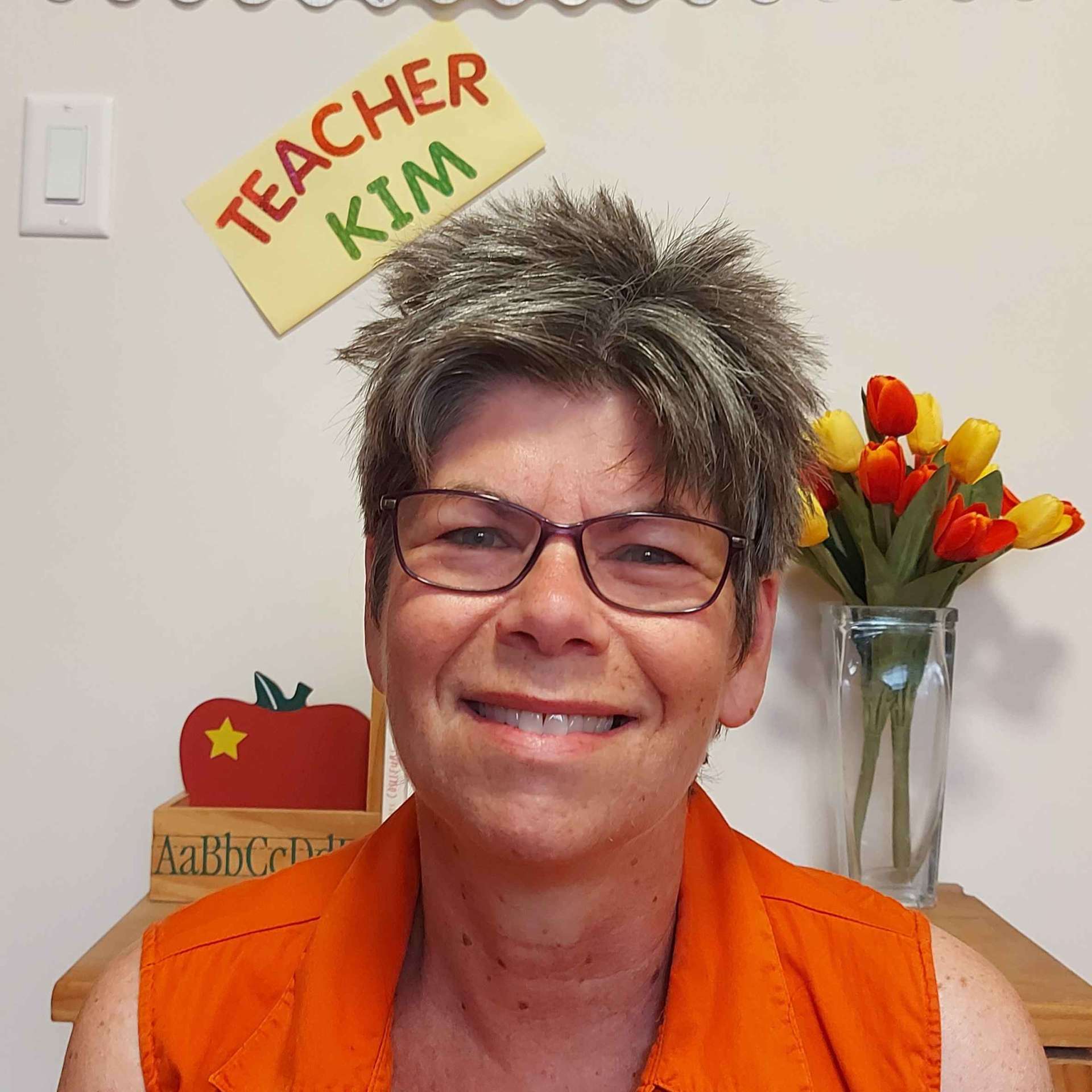 Teacher Kim teaching Online Interactive Classes For Kids On Allschool